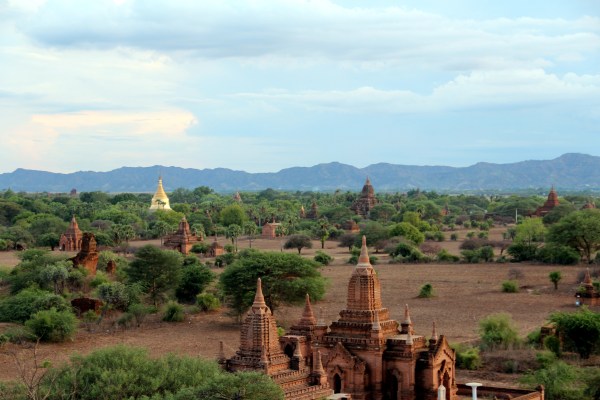 Exploring the temples of Bagan on a bike – Bona Travels