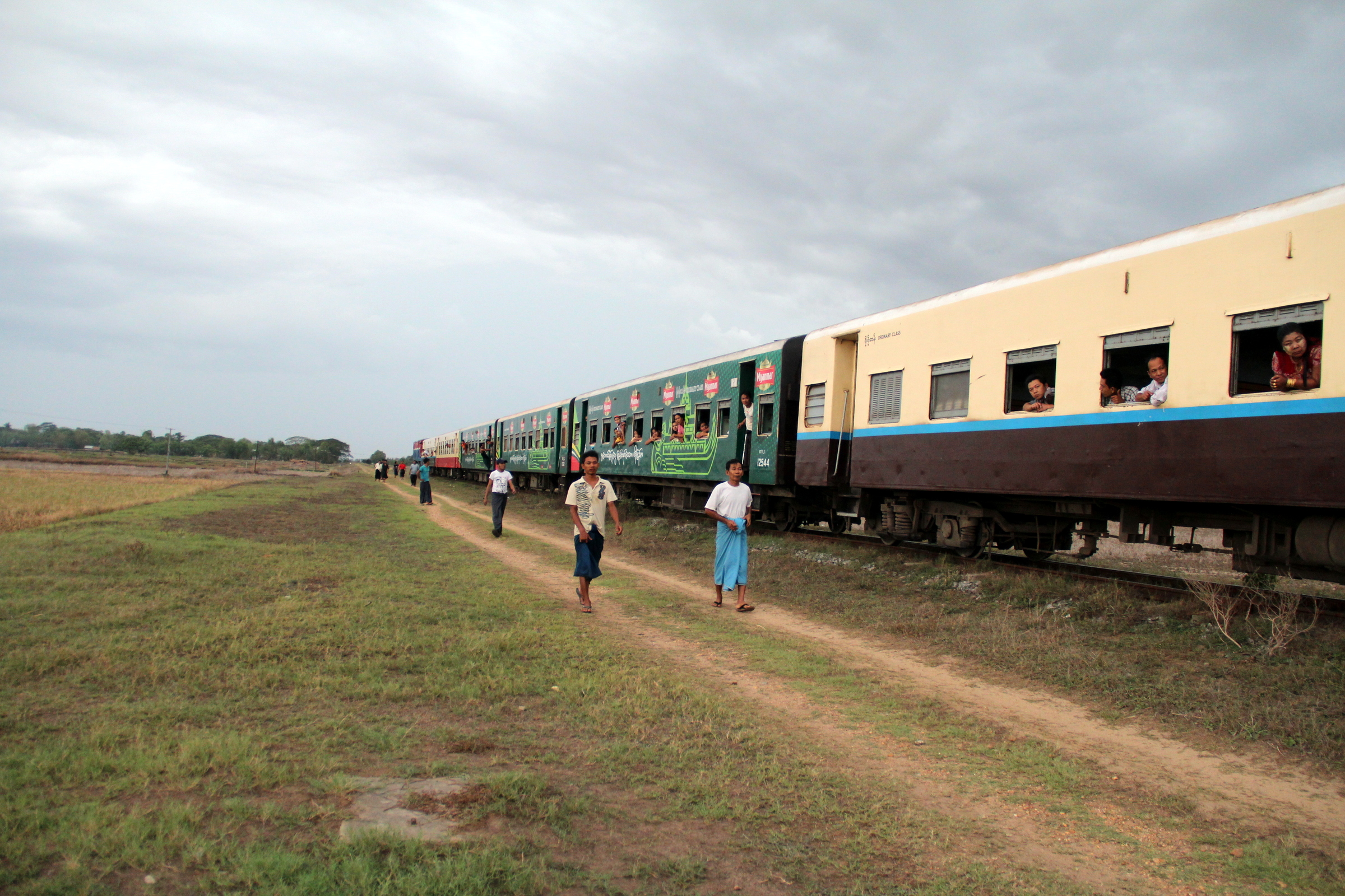 From Yangon to Bagan by train – Bona Travels